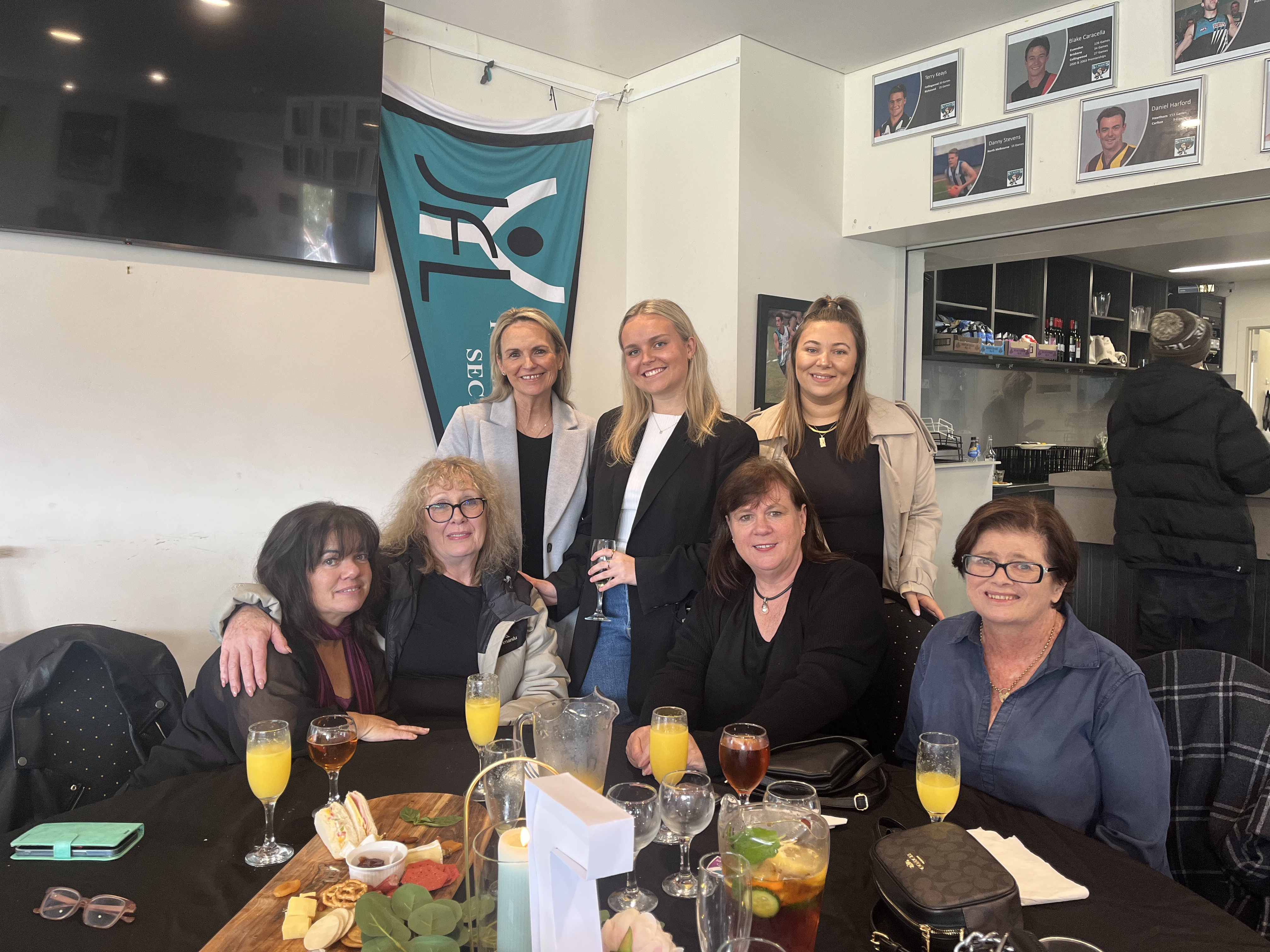 Cheers to Success: An incredible Bottomless Brunch! – SMFNC